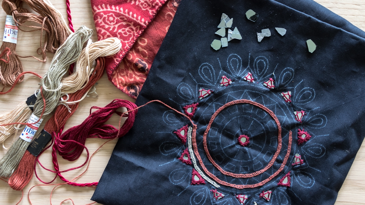Initiation aux broderies traditionnelles indiennes – Patience & Petits ...